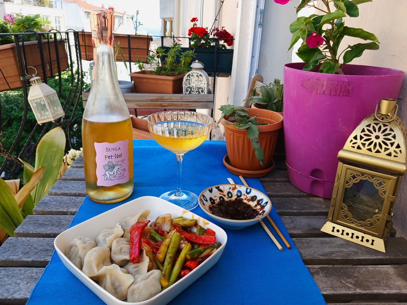Suvla Pét-Nats: Semi-Sparkling but Full-Flavored - The Quirky Cork
